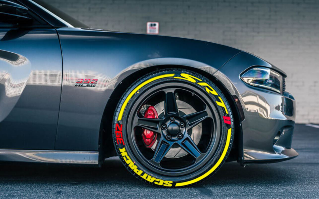 Scatpack SRT + 392 Logo Red + Stripes Yellow, Set for 4 Tires (1212 ...